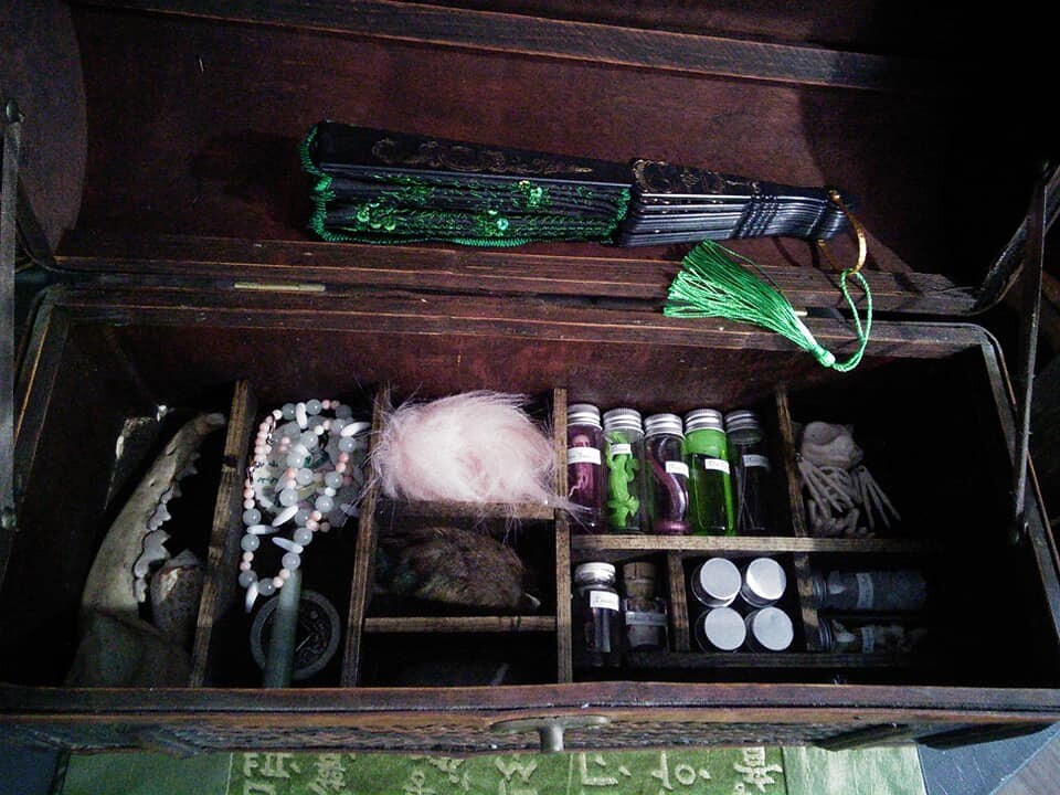 Pre-filled Demon Hunter Kit | Etsy