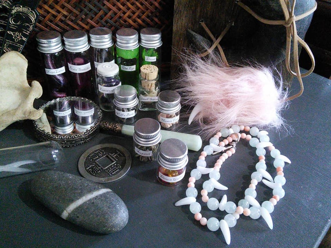 Pre-filled Demon Hunter Kit | Etsy