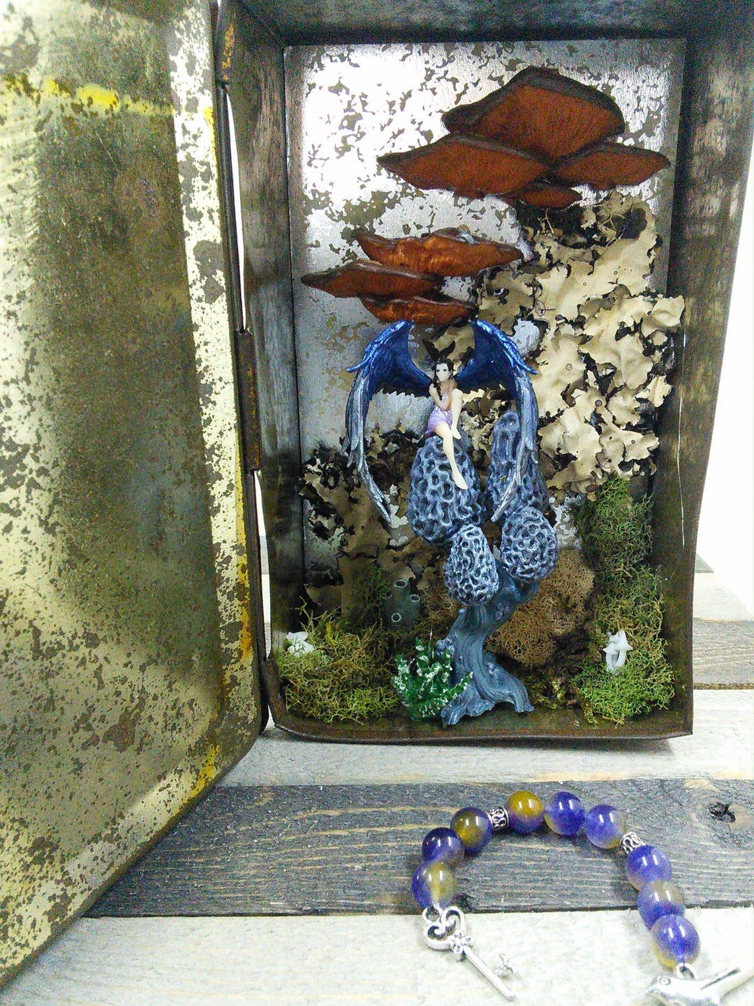 Medium Shrine Travel Shrine Honoring the Morrigan Dark Goddess Pagan ...