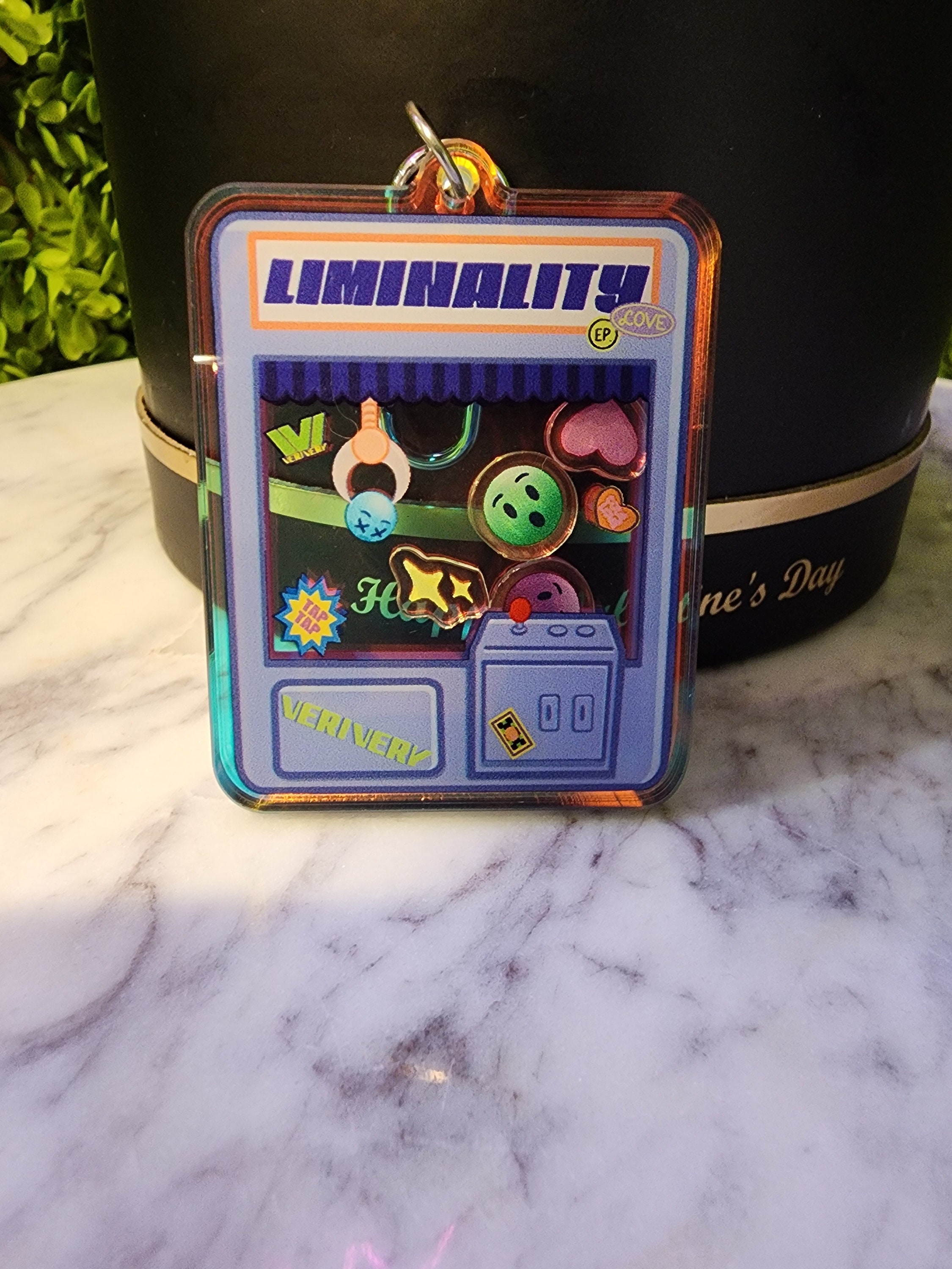 VERIVERY Claw Machine Shaker Keychain - Etsy