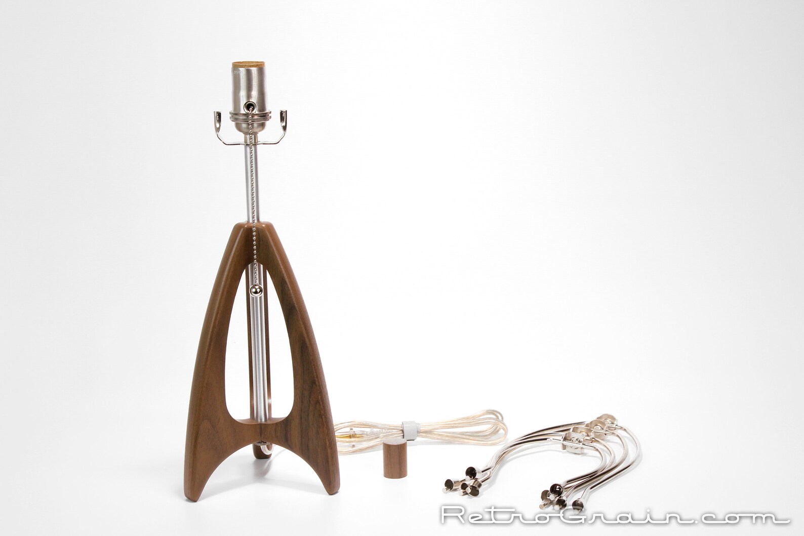 MCM - Mid-century Modern Lamp - Walnut Wood - B.Y.O.S. (bring Your Own ...