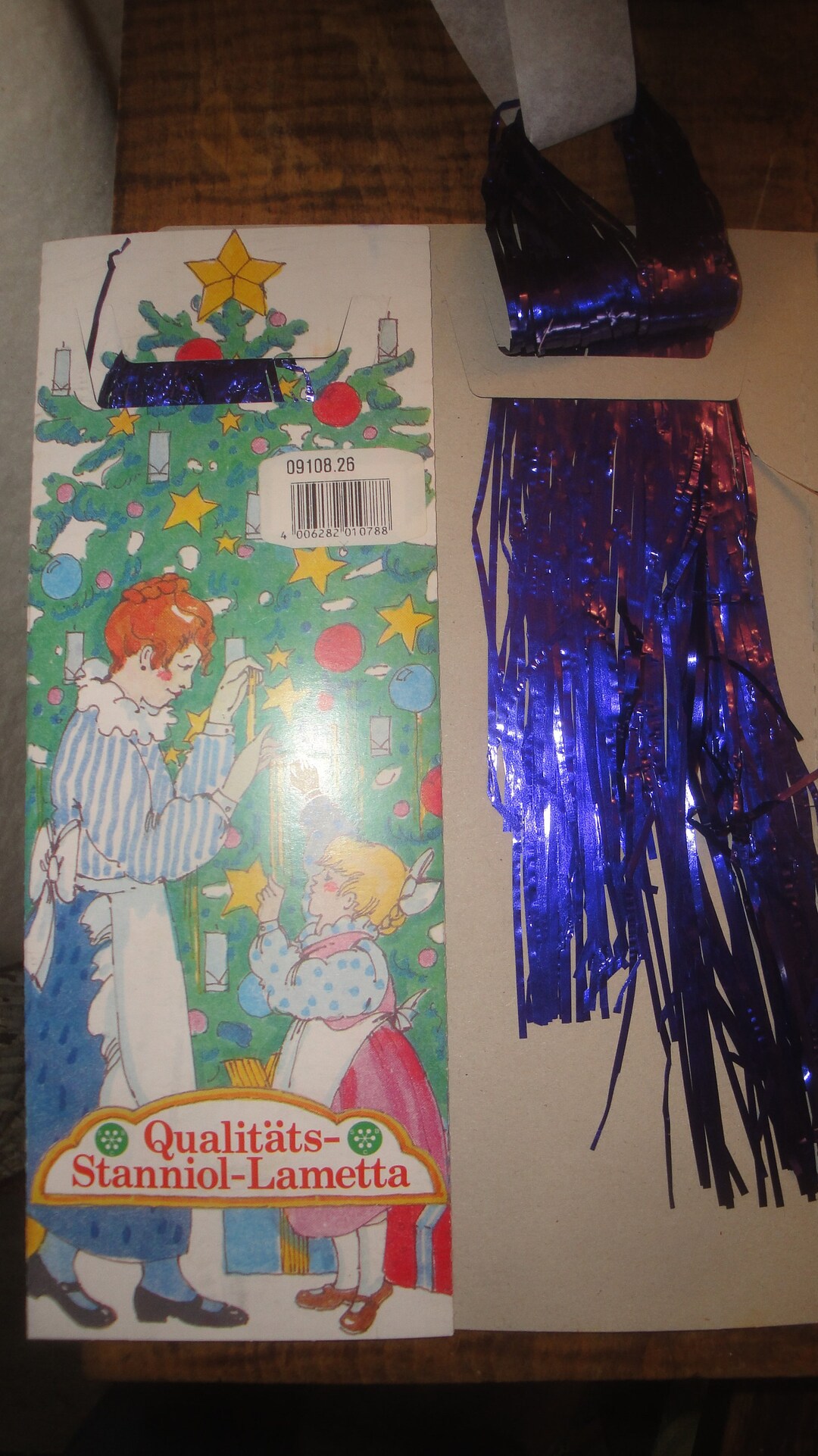 ONE Cardboard Folder / Flat Pack REAL Lead German Christmas Tree Tinsel ...