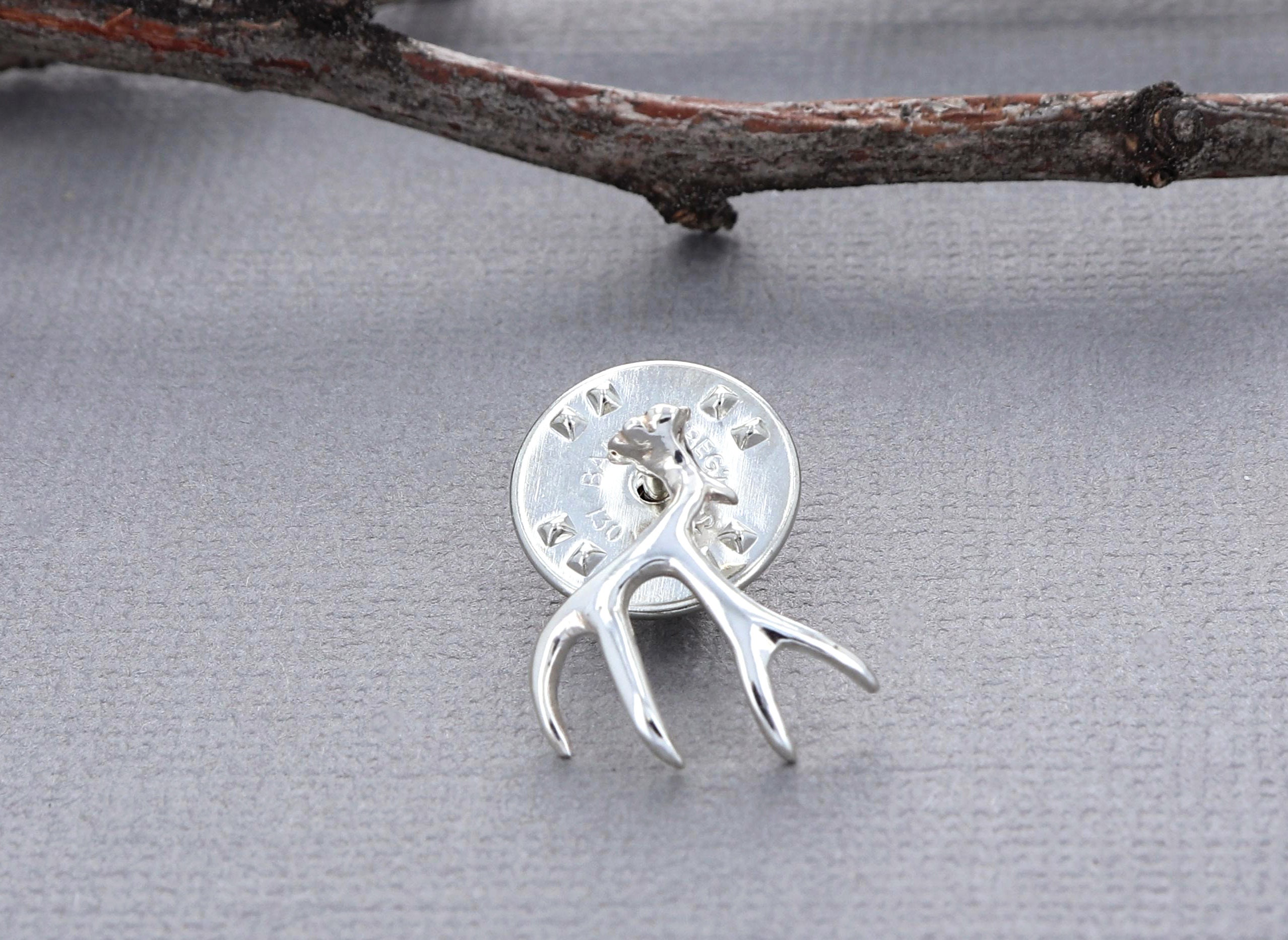 Sterling Silver Small Mule Deer Lapel Pin - Etsy