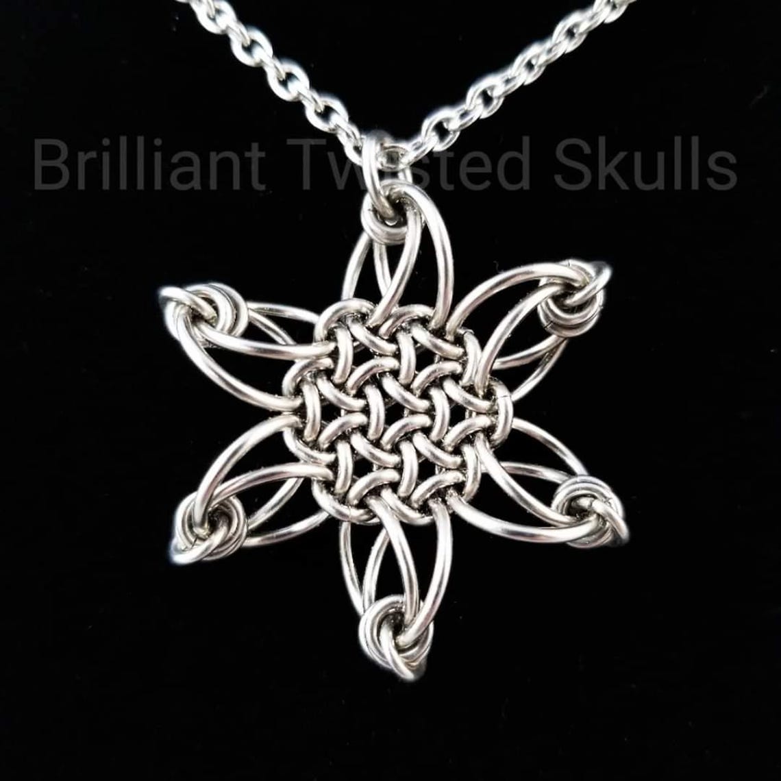 Tutorial for Celtic Sunflower Chain Maille Pendant by Brilliant Twisted ...