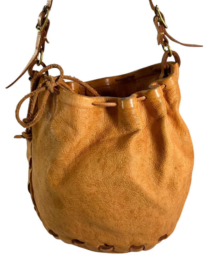Vintage ALLHAN Jennifer Stilwell Tan Leather Drawstring Bucket Shoulder ...