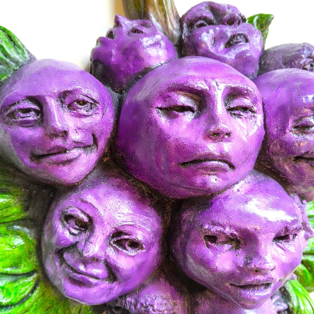 Fruit Sculpture, Bunch of Grapes Face Art for Kitchen, Dining, Garden ...