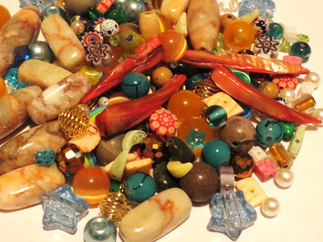 200 Assorted Bead Mix. Good Quality Assorted Sized Beads Bead Soup ...