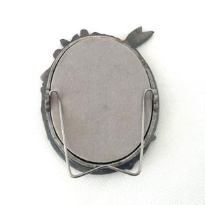 Vintage Photo Frame - Small Oval Metal Decorative Frame - Etsy