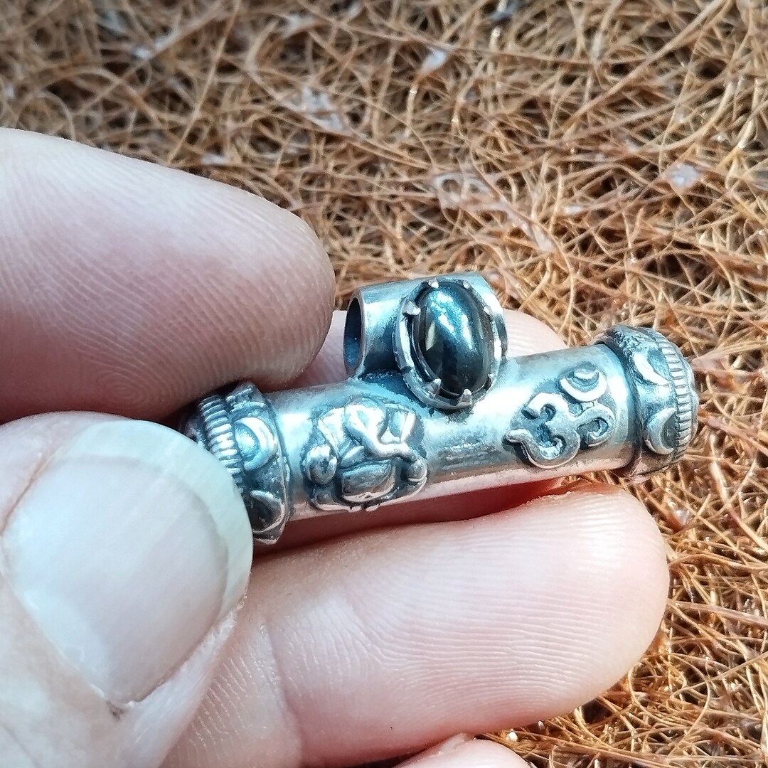 Silver Indian Hematite Om Aum Ganesh Prayer Box Locket Pendant Taweez ...