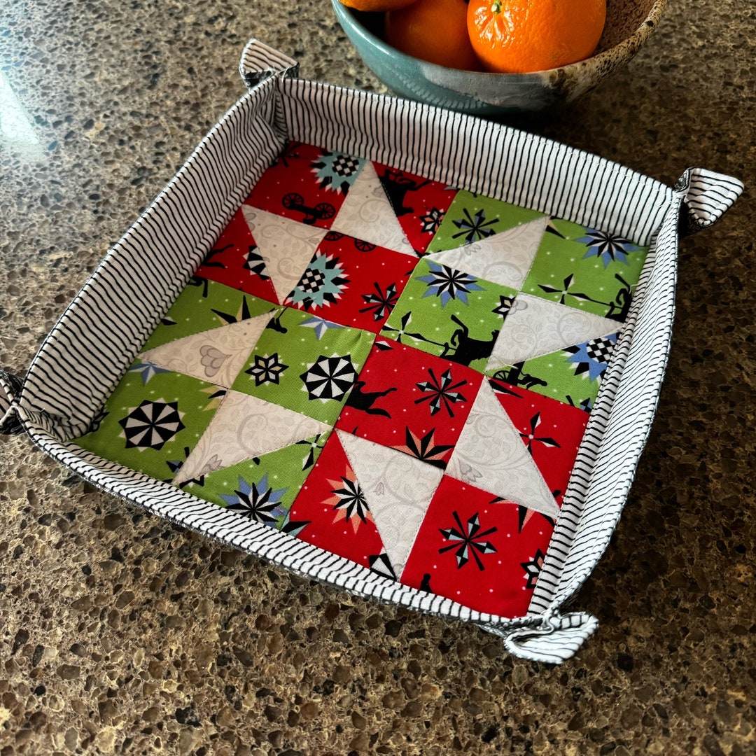 Quilted Fabric Tray, Casserole Cozy, Travel Tray, 9x9 Inches, Unique ...