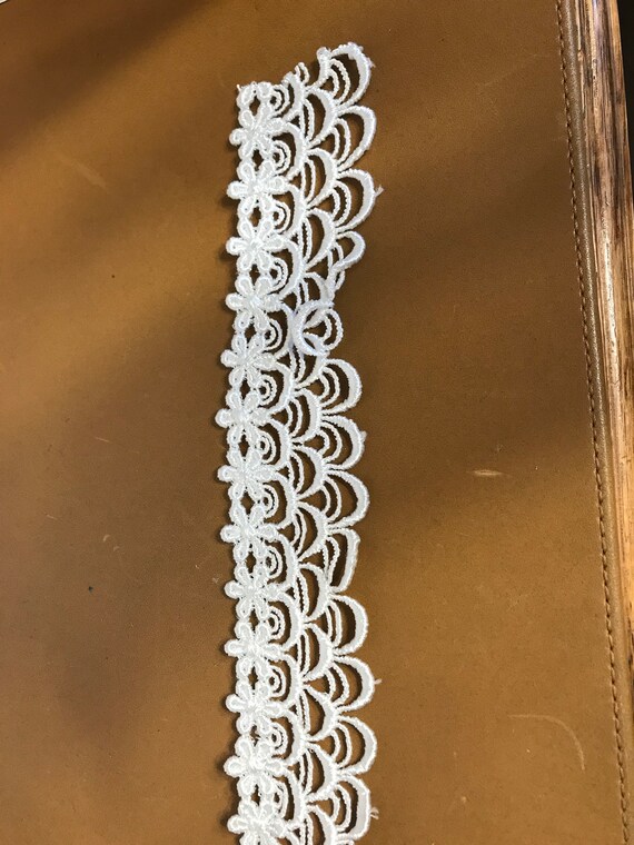 Buy 5 Yard Lot 1 1 2 Lace Trim White Rayon Venice Lace Trim Lace Scallops and Flowers Rayon Lace Trim Embellishment Trim White Wedding Online in India Etsy