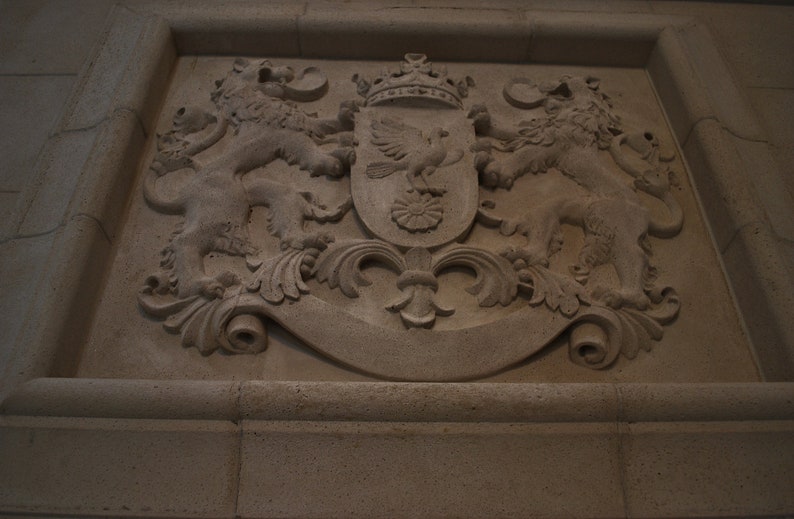 Cast Stone Royal Crest Wall Plaque Decor - Etsy