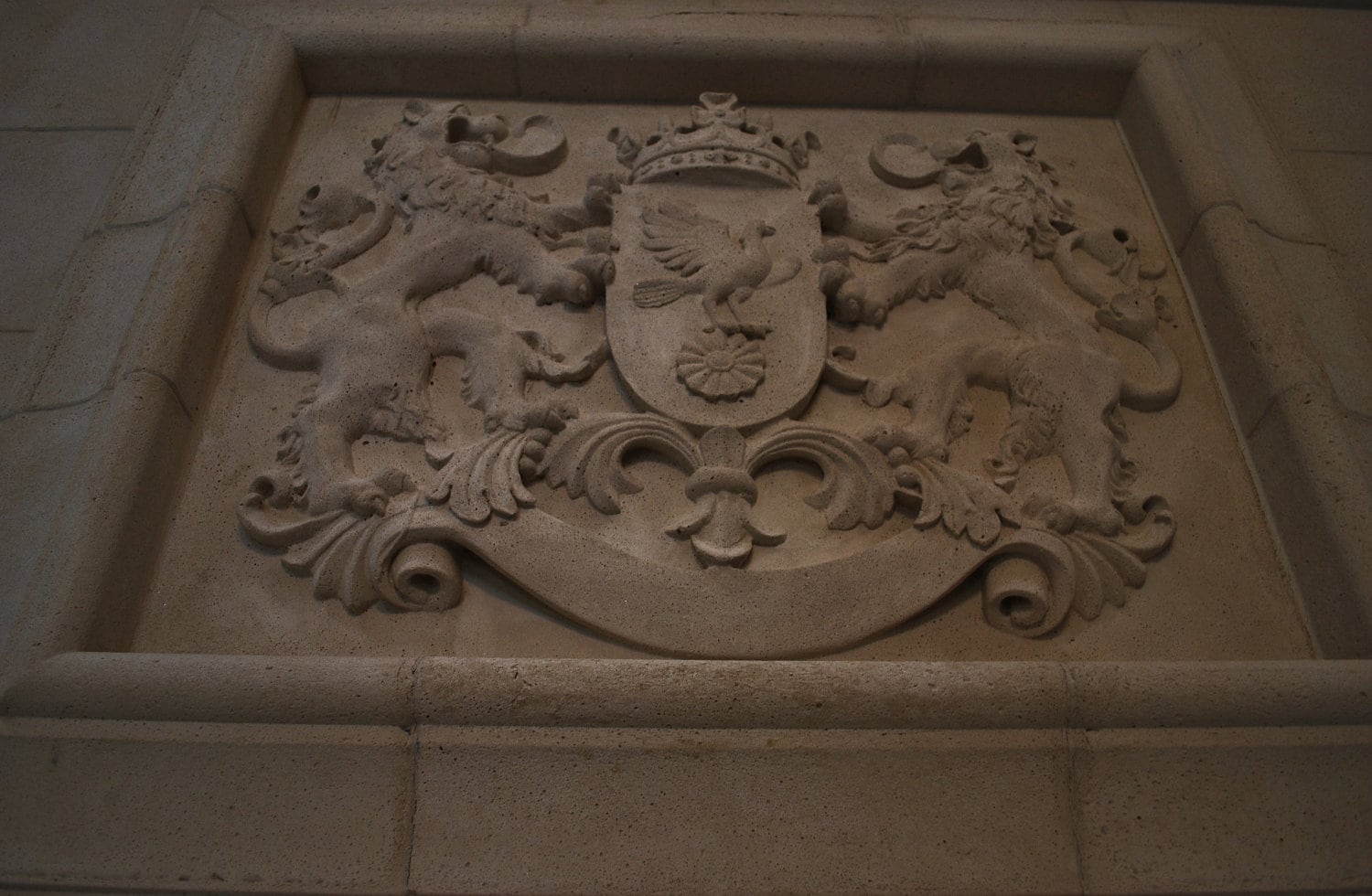 Cast Stone Royal Crest Wall Plaque Decor - Etsy