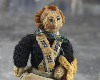 Walnut Head Folk Art Black Americana Loveleigh Doll With Red Petticoat ...