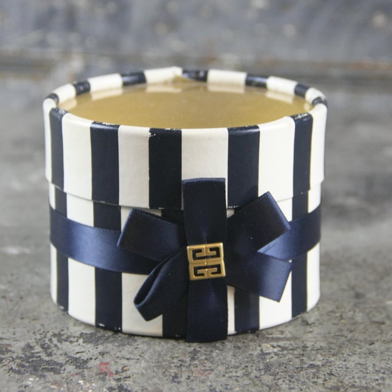 Chanel Gift Box - 60+ Gift Ideas for 2026