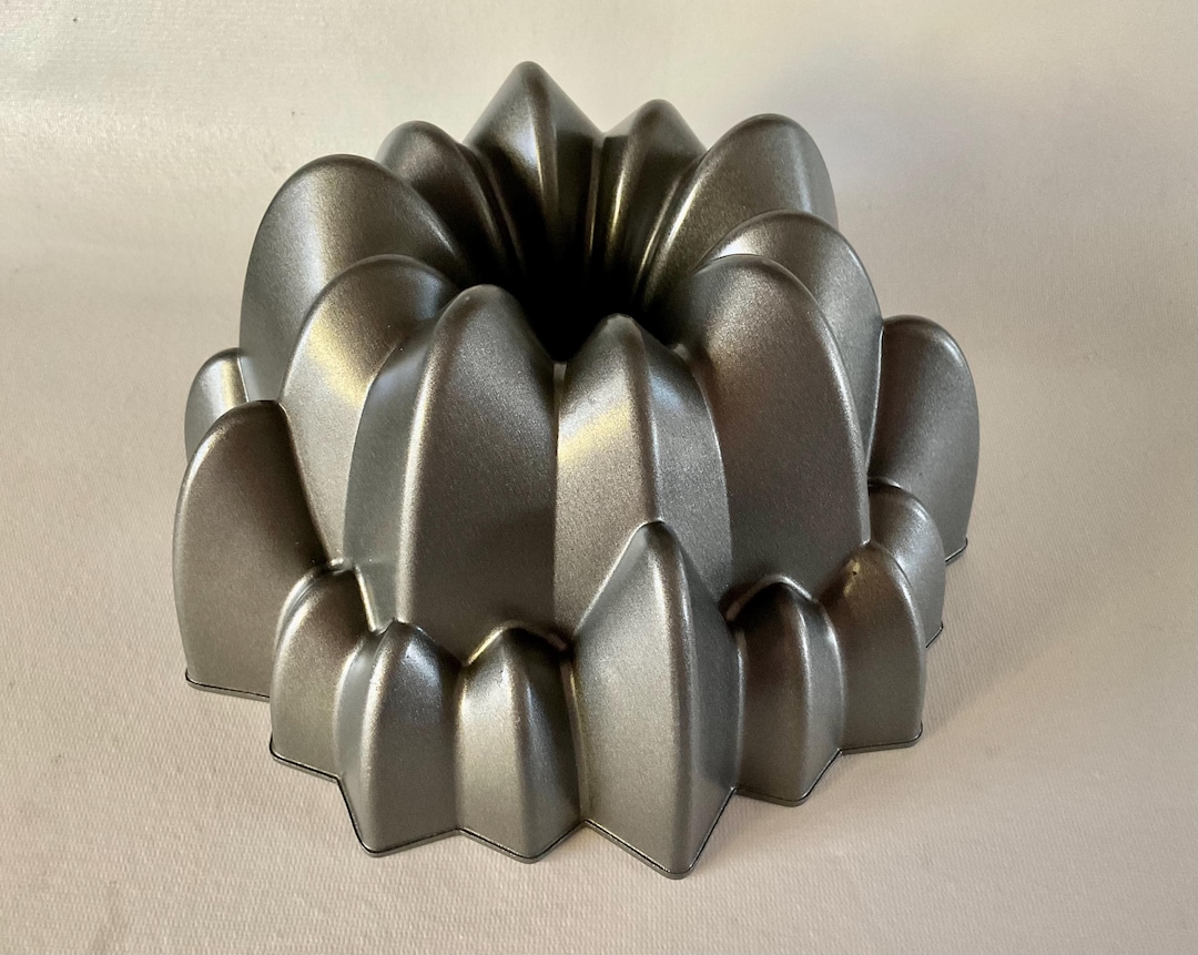 WILTON Dimensions Cascade Bundt Cake Pan Heavy Cast Nonstick Aluminum 5 ...