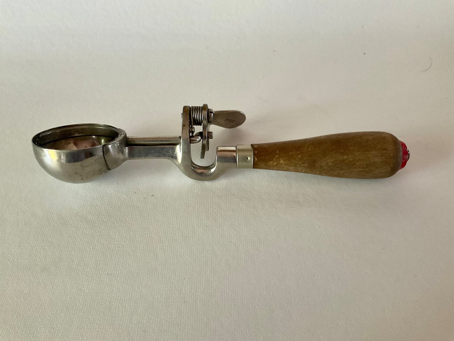Antique INDESTRUCTO Ice Cream Scoop No 4 Wood Handle Pat. 1928 ...