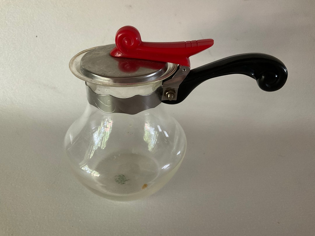 Art Deco PYREX Glass Syrup Server Pitcher W/ Red & Black Handle Rare ...