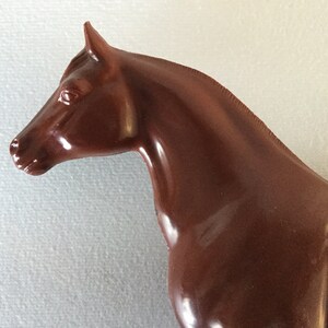 2 Nice Brown Plastic Toy HORSE Figurines Hartland Plastics & Junipero ...