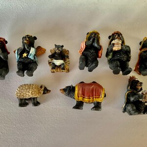 Kurt Adler 9 Pc Black BEAR NATIVITY Set Resin 3 1/2 Inch Scale ...