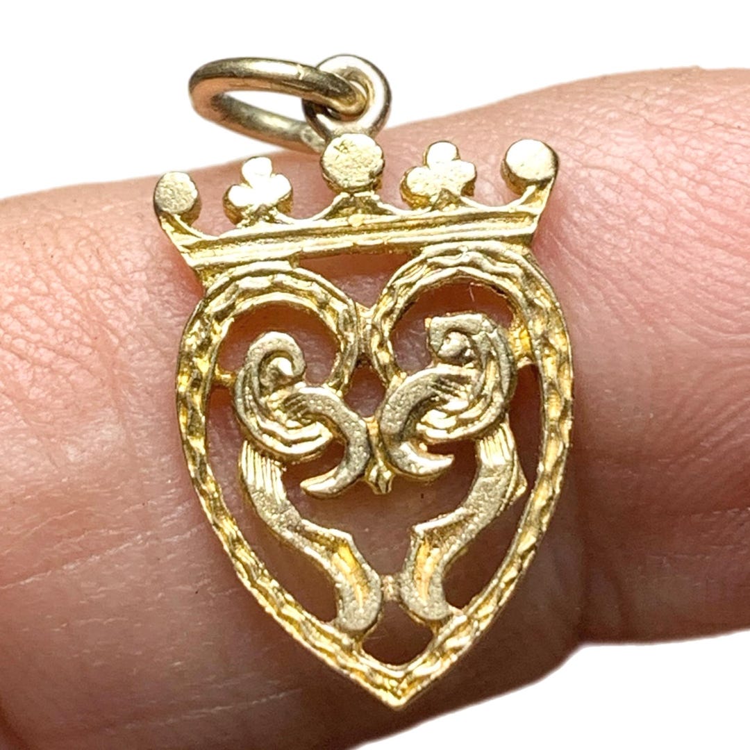Vintage 9k Gold Heart Charm, Heraldic Pendant, Hallmarks - Etsy