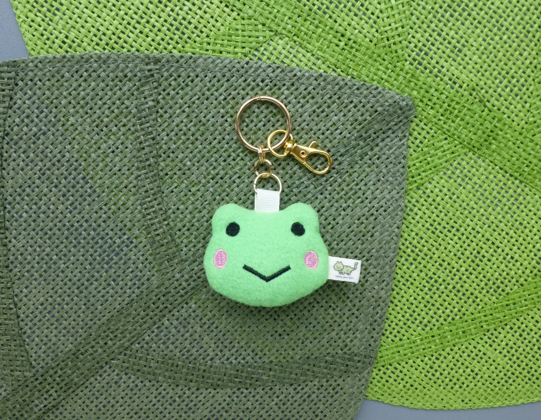 Frog Face Keychain - Bright Green V Mouth & Round Cheeks - Etsy