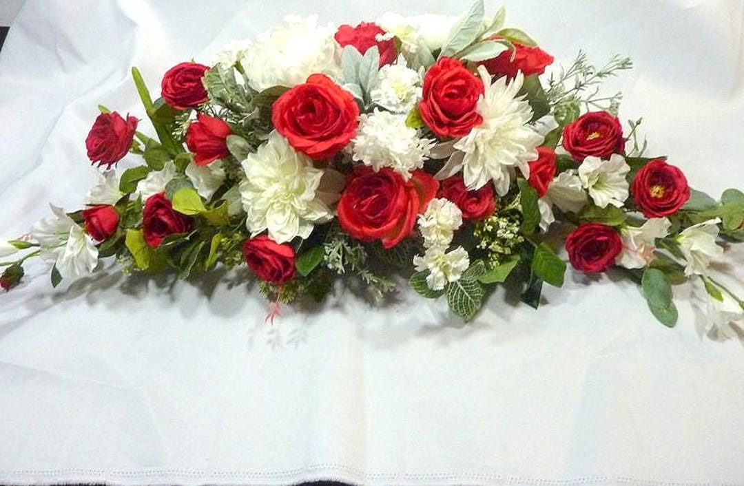 Wedding Head Table Centerpiece in Red and White - Etsy