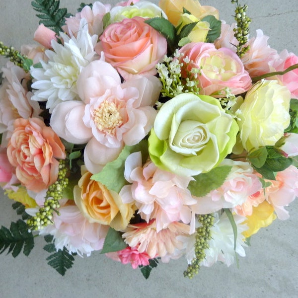 Saddle Headstone Flowers - Etsy