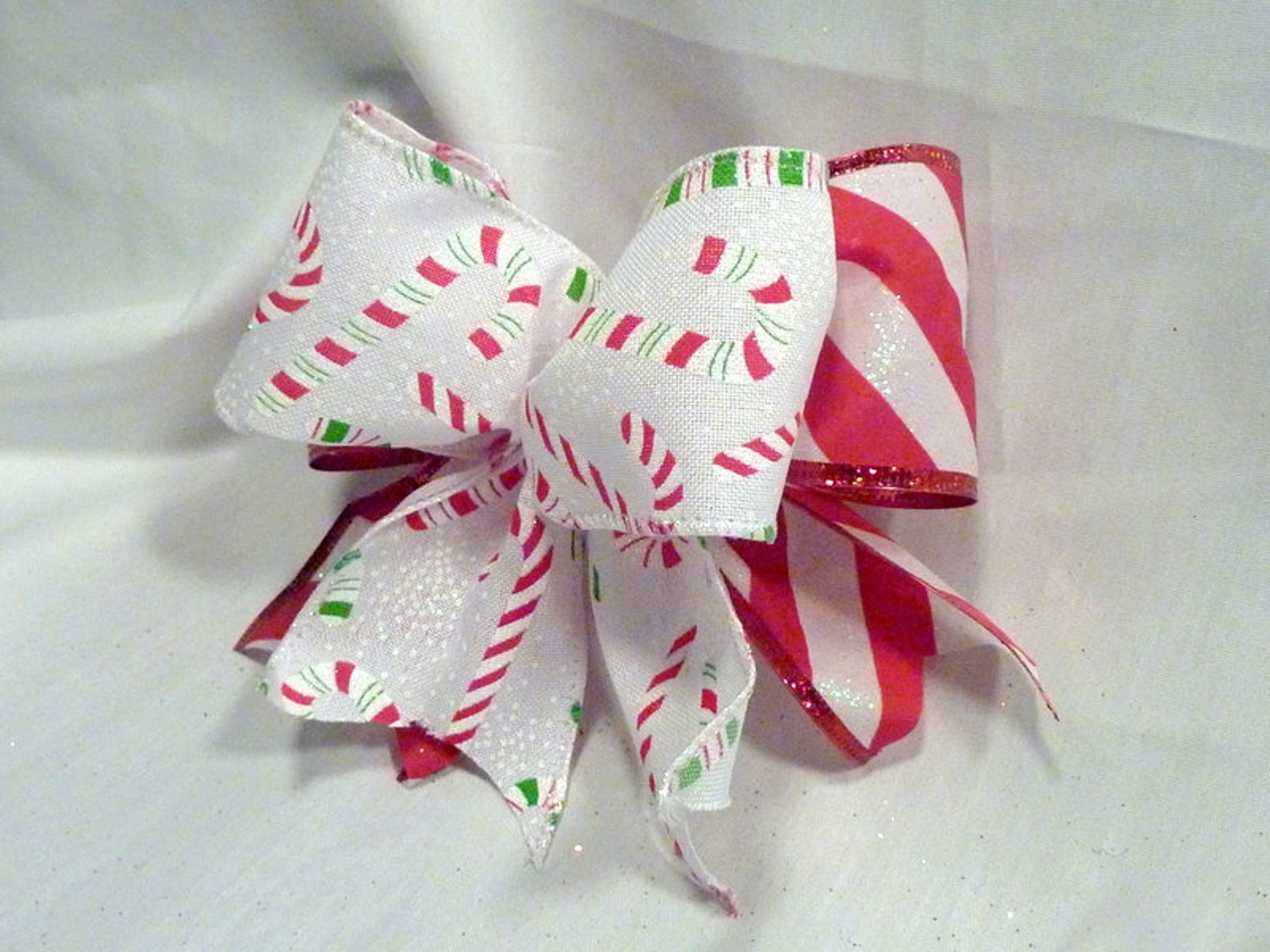 Red and White Candy Cane Tree bows Ribbon Tree decorations | Etsy