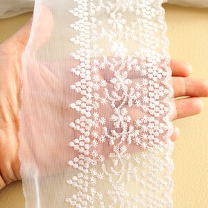 White Net Trim With Floral Embroidery, 10.5 Cm Wide - 041203L70 - Etsy