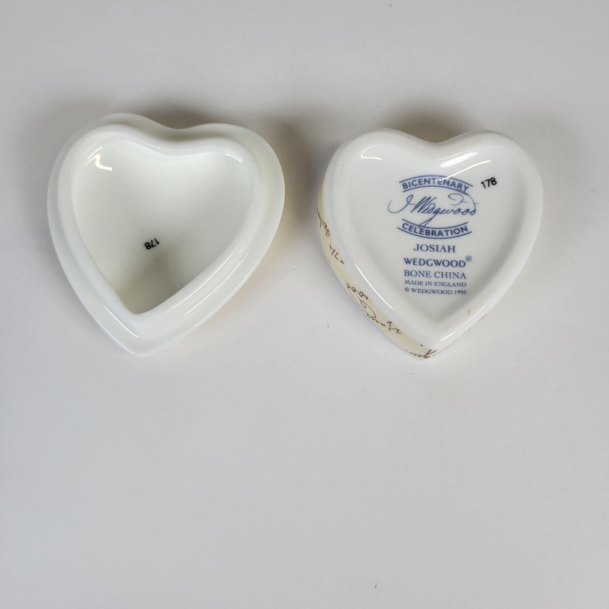 Vtg Wedgwood Heart-shaped Trinket Box Script BICENTENARY Josiah ...