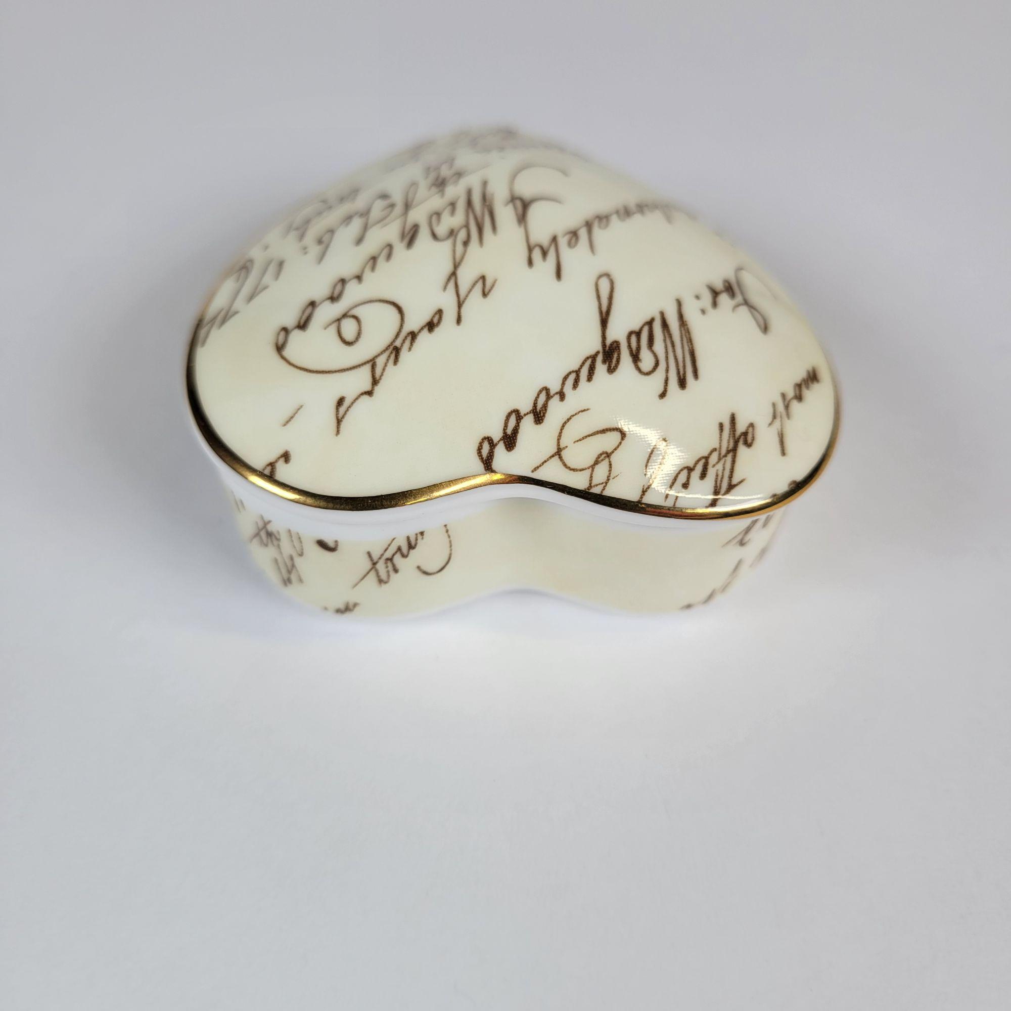 Vtg Wedgwood Heart-shaped Trinket Box Script BICENTENARY Josiah ...