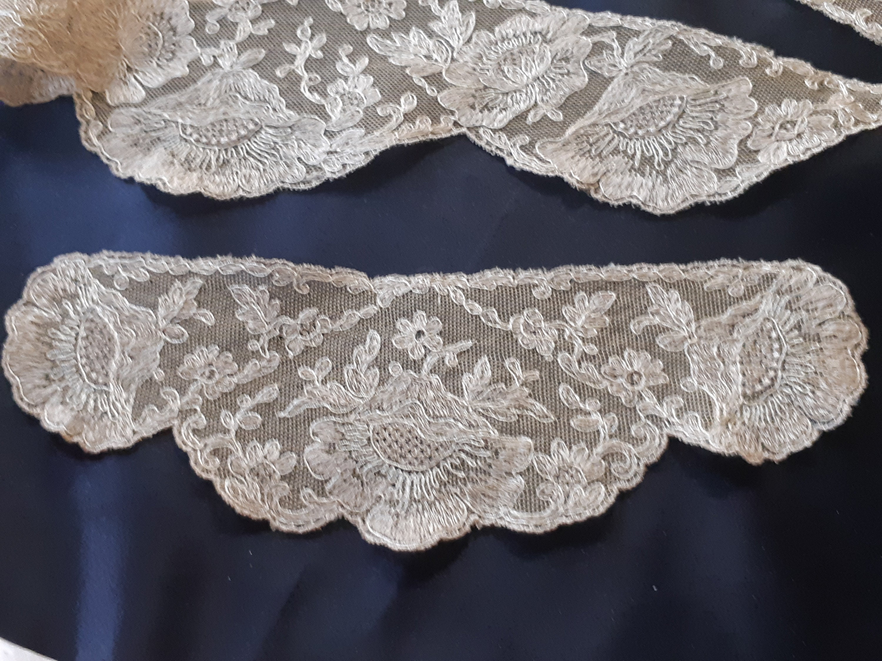 Antique Detachable Collar and Cuffs Set French Silk Lace Floral Needle ...