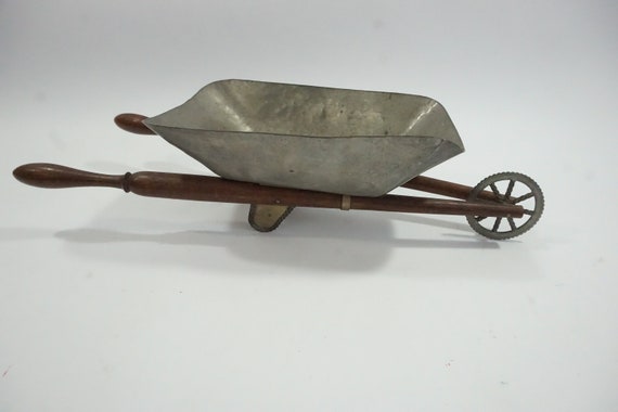 Floral Arranging Architecture & Structures Plant Display Pewter Brass ...