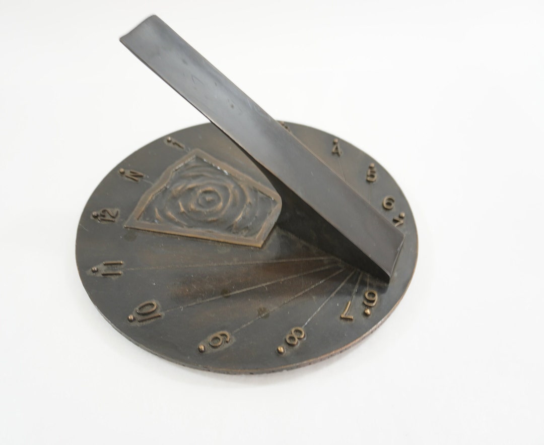 Garden Sundial, Bronze, Sundial, Garden Ornament Gift, Outdoor Garden ...