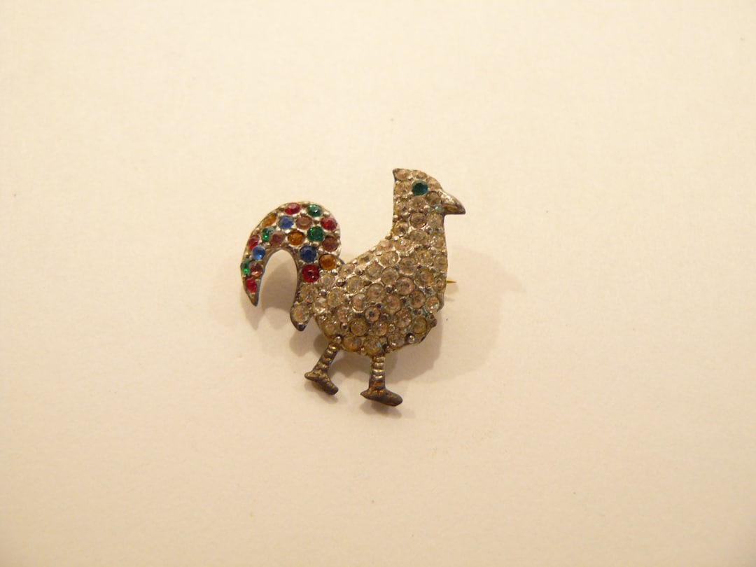 Vintage Art Deco Figural Heraldic Rooster Colorful Rhinestone Brooch ...