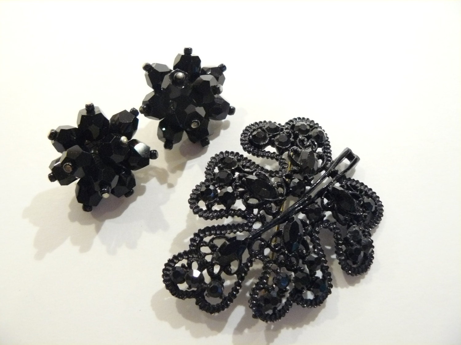 Beautiful Vtg Gothic Faceted Black Glass / Black Rhinestones Brooch ...