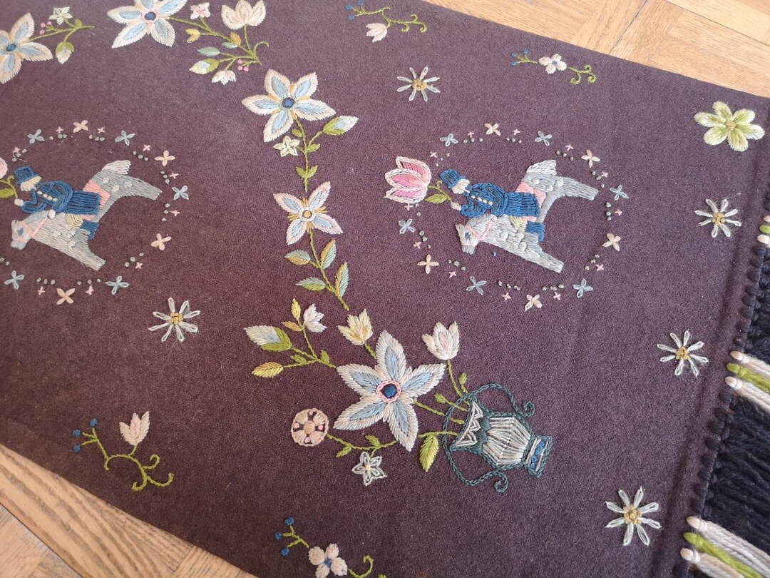 Swedish Folk Art Allmoge Embroidered Textile Wallhanging Horses ...