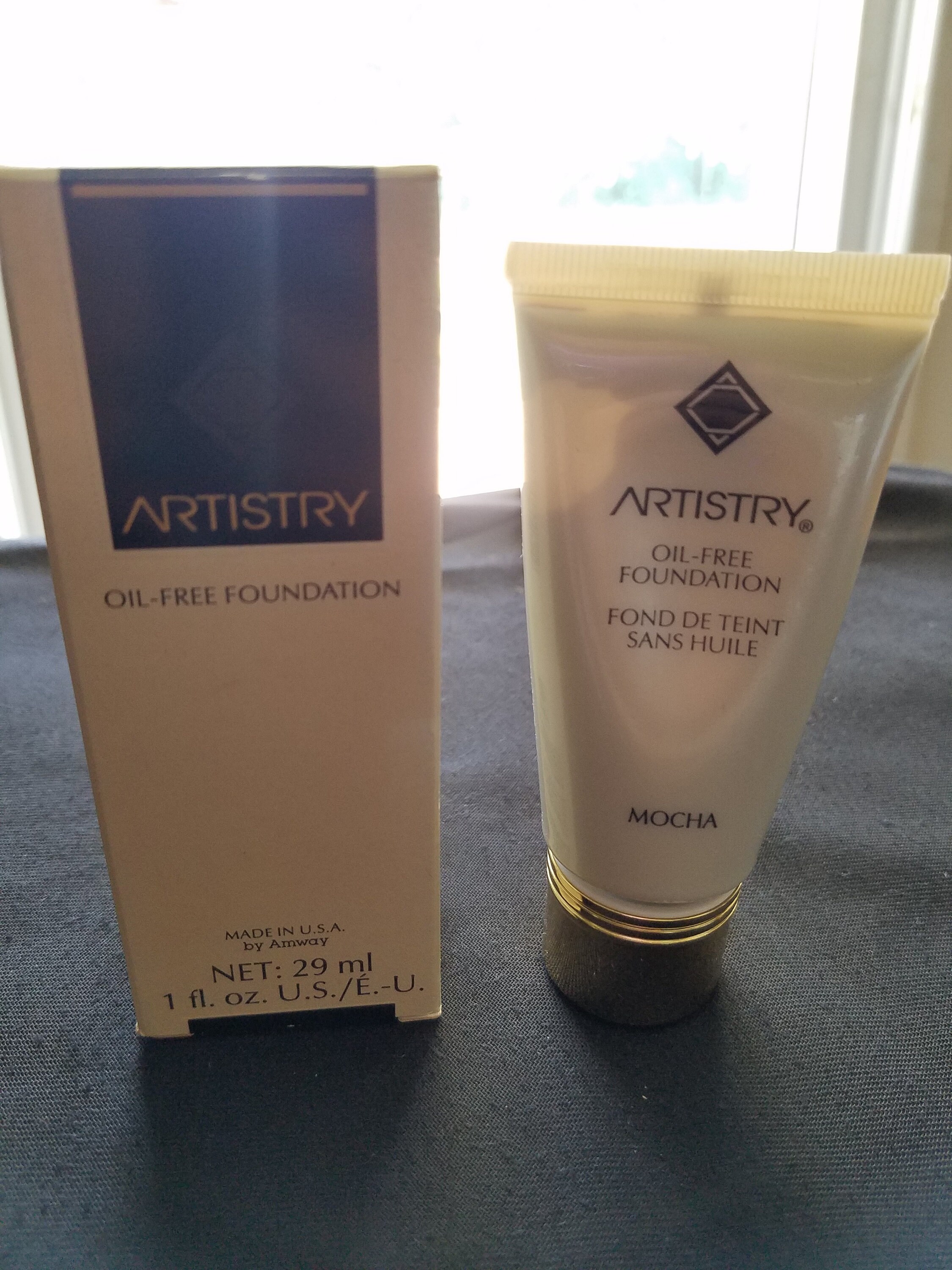 Choice of NEW Vintage Artistry by Amway Oil-free Foundation, 5 Shades ...