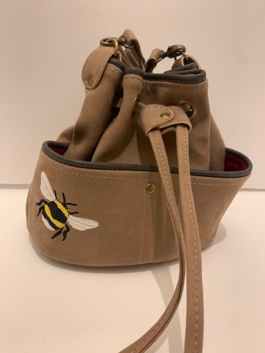 Bee Handbag With Crossbody Strap Embroidered Bee on Pocket - Etsy