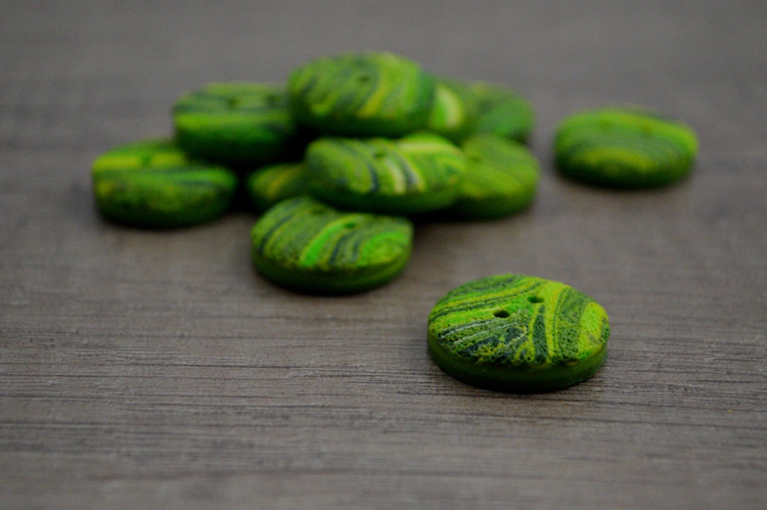 BUTTONS Green Round Polymer Clay Buttons Handmade Colorful Buttons ...