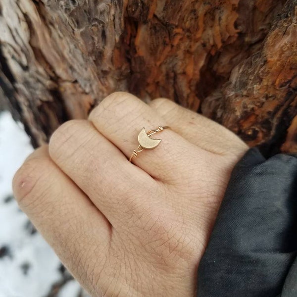 Wire Moon Ring - Etsy