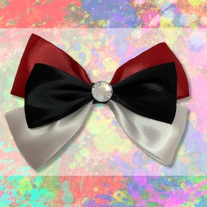 Pokemon Pokeball Inspired Bow - Etsy