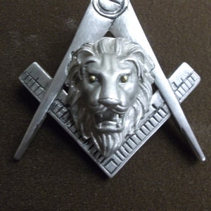 Freemasons, Lions Grip, Compass and Square,masonic Symbol,vest Badge - Etsy