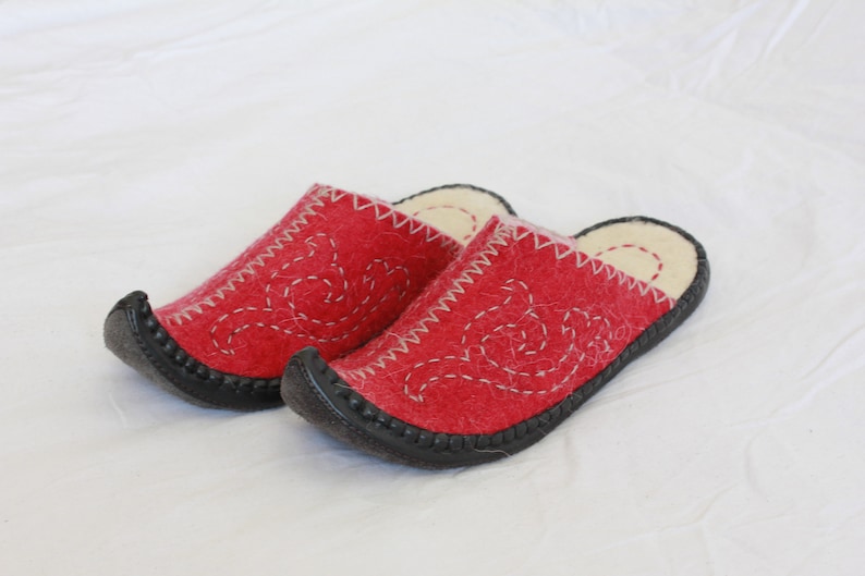 Mongolian Felt Slippers, Shiny Red, Yurt Tent Traditional Clothing, Ugg ...