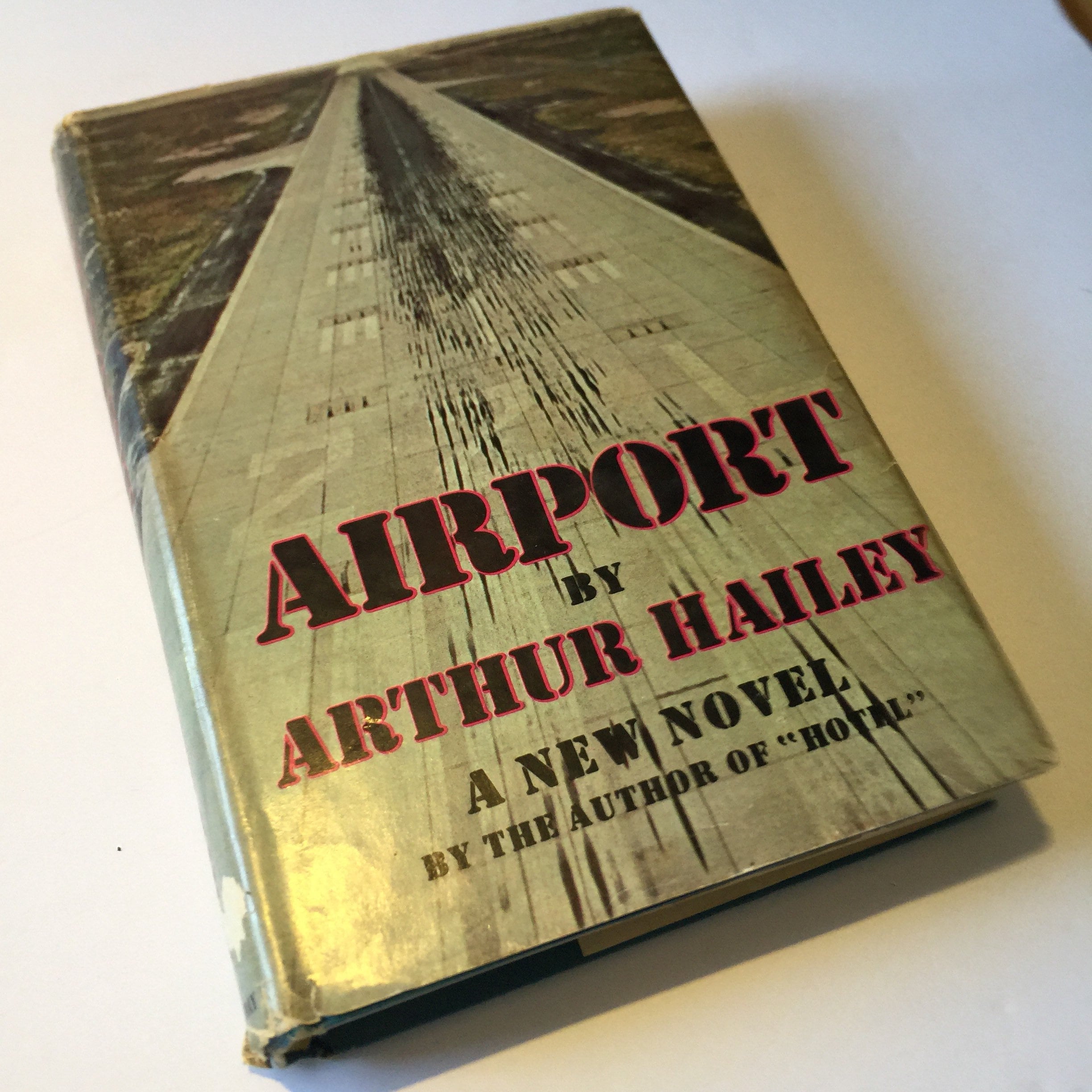 Airport by Arthur Hailey 1968 First Edition - Etsy