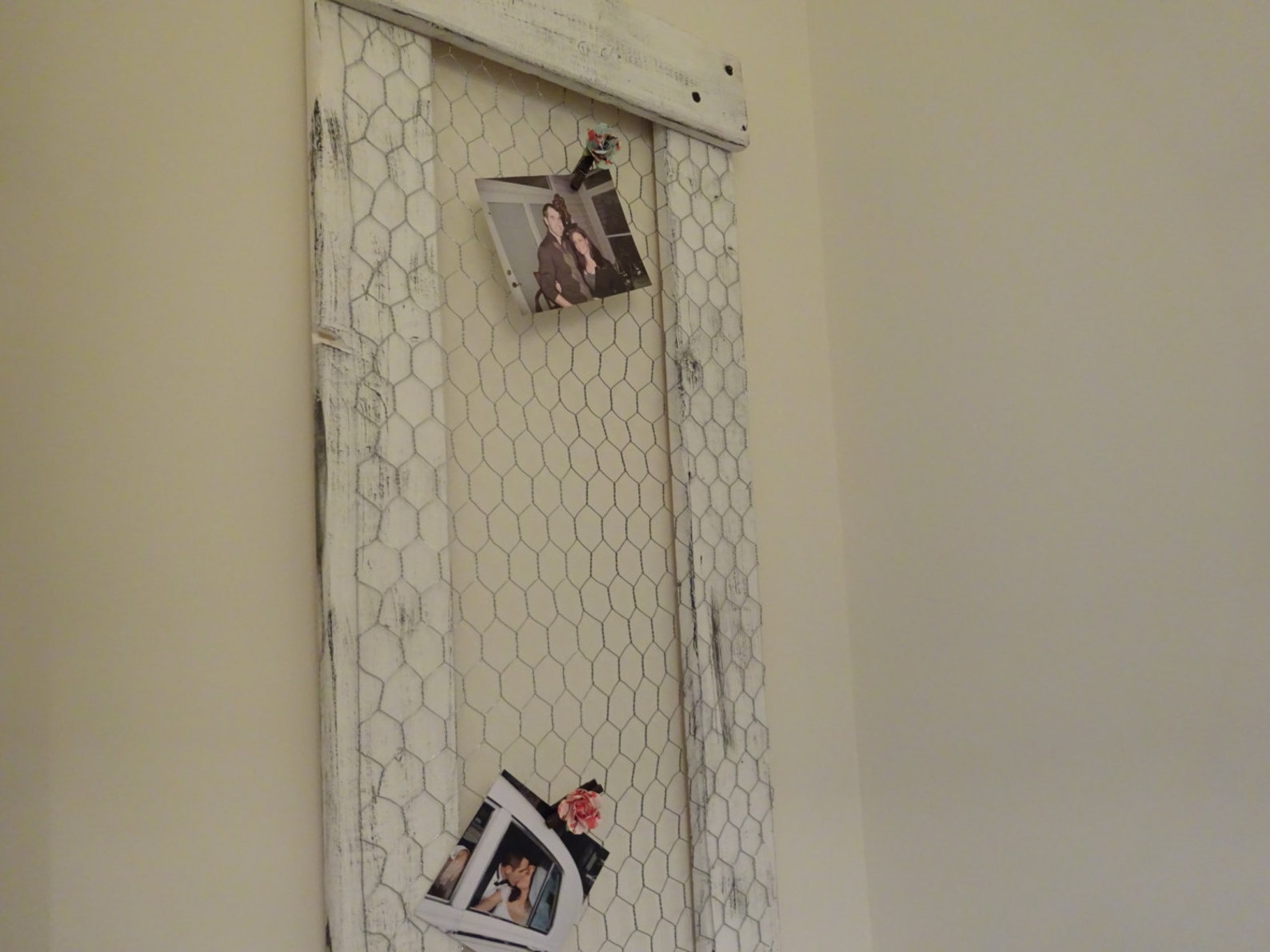 Chicken Wire Shutter / Wall Hanging / Farmhouse / Home Decor - Etsy