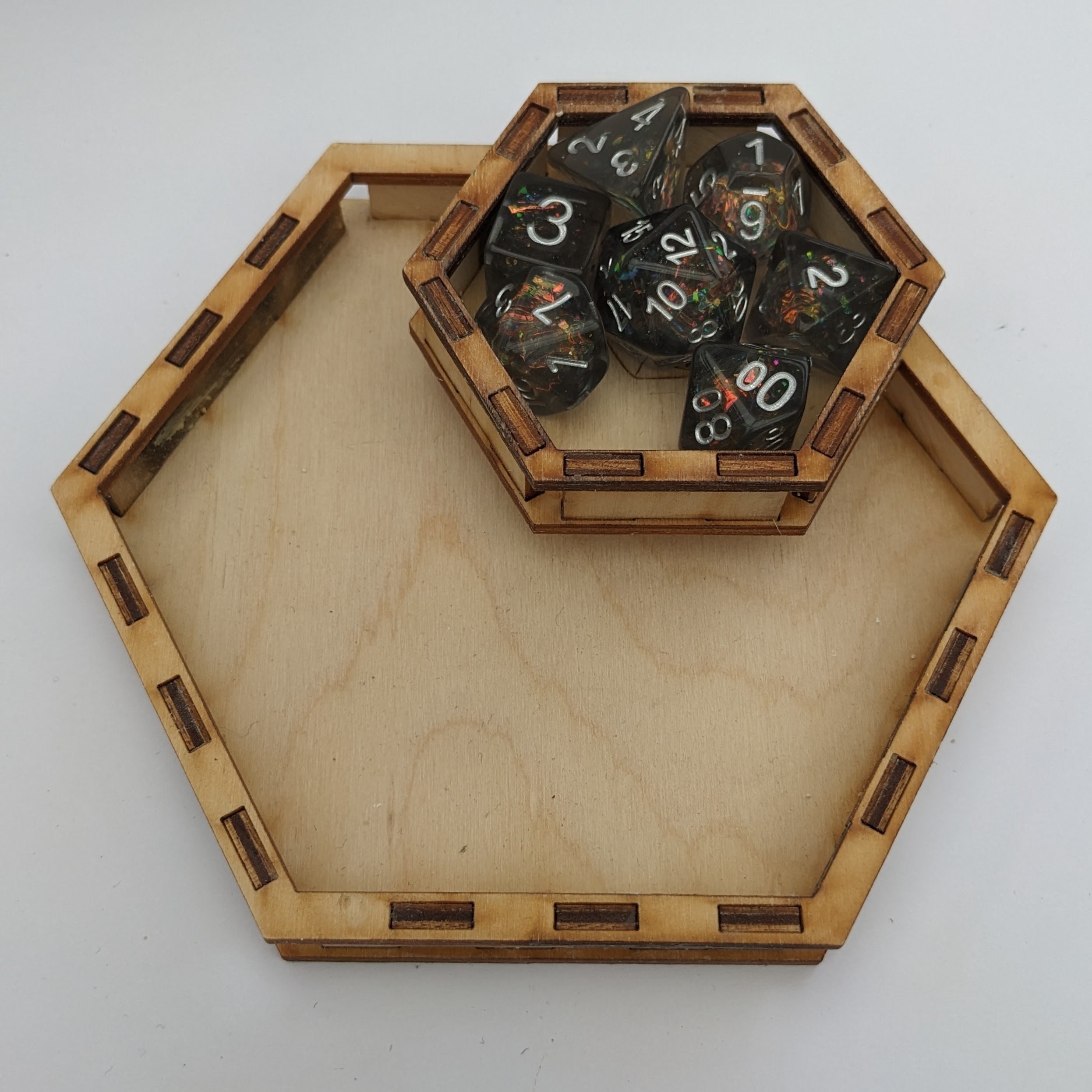 Hexagonal Dice Tray for Dnd and Other Ttrpgs, Handmade - Etsy