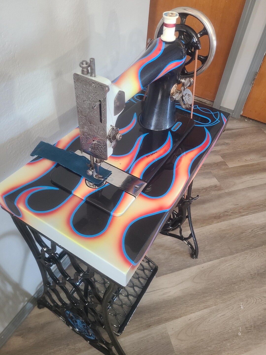 Singer Model 27 Treadle Sewing Machine Made in 1900, Custom Paint ...