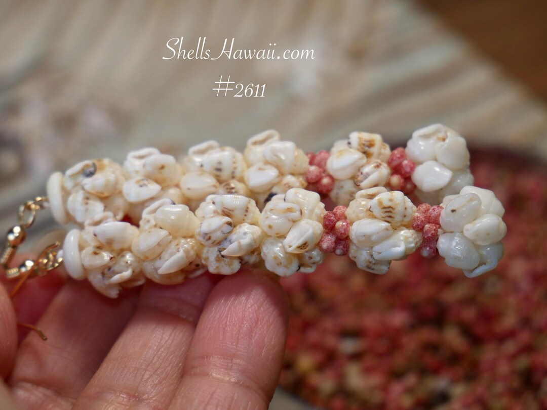 2.5" Niʻihau Momi Crown Flower Style Earrings #2611 - Etsy